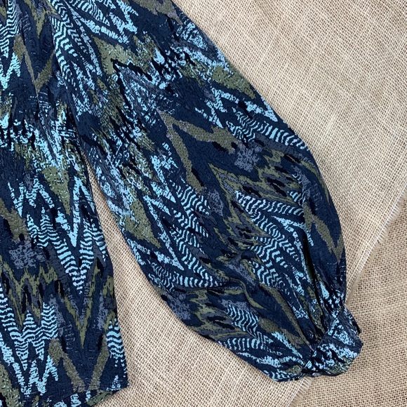 Aaron Ashe | Tops | Aaron Ashe Top Blouse Silk Blue Green Balloon ...